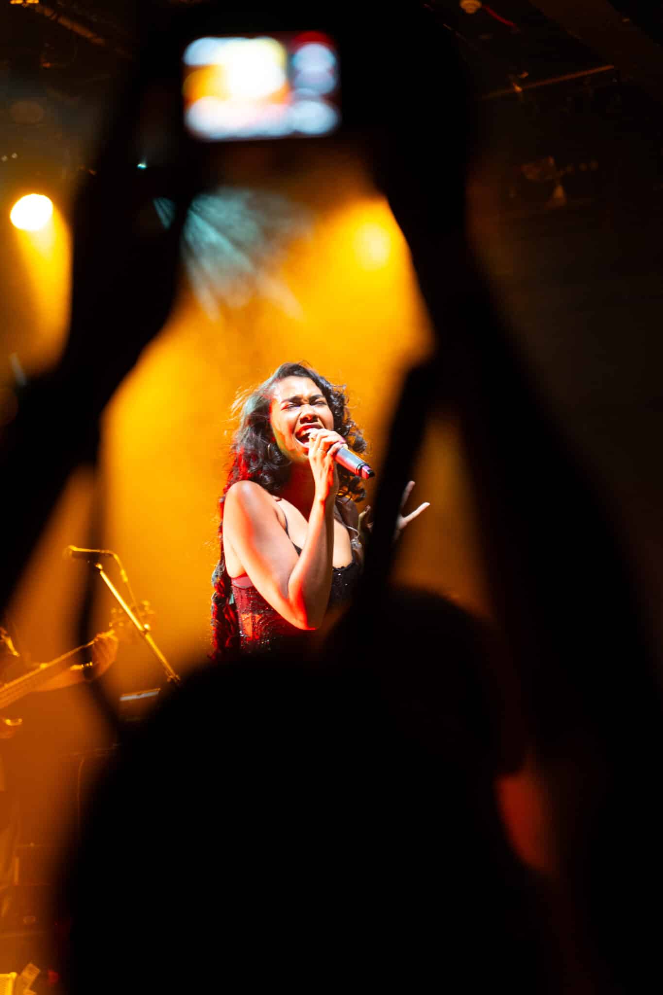 Amber Mark Interview & Tour Diaries - The Blues Project